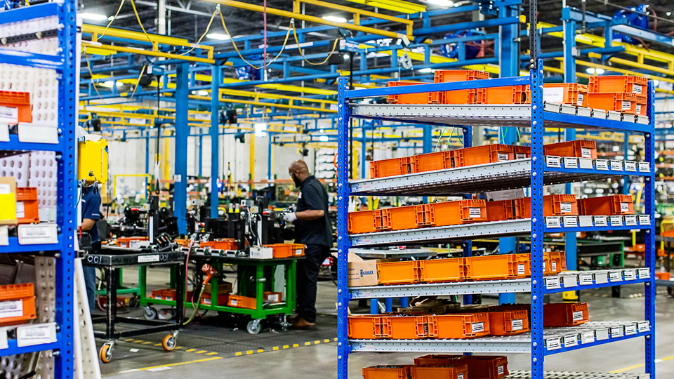 Lineside Storage Solutions | UNEX Manufacturing